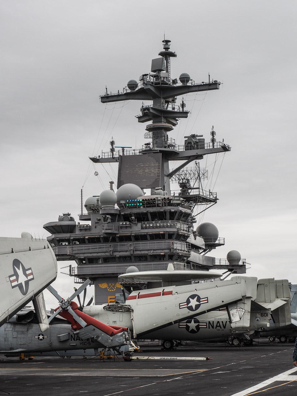 CVN-77 USS George H. W. Bush – Aviography UK