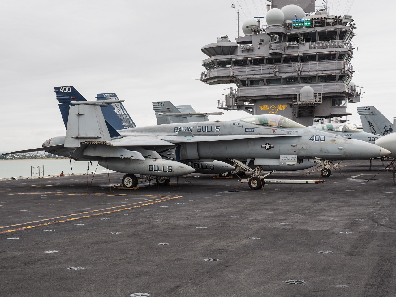 CVN-77 USS George H. W. Bush – Aviography UK
