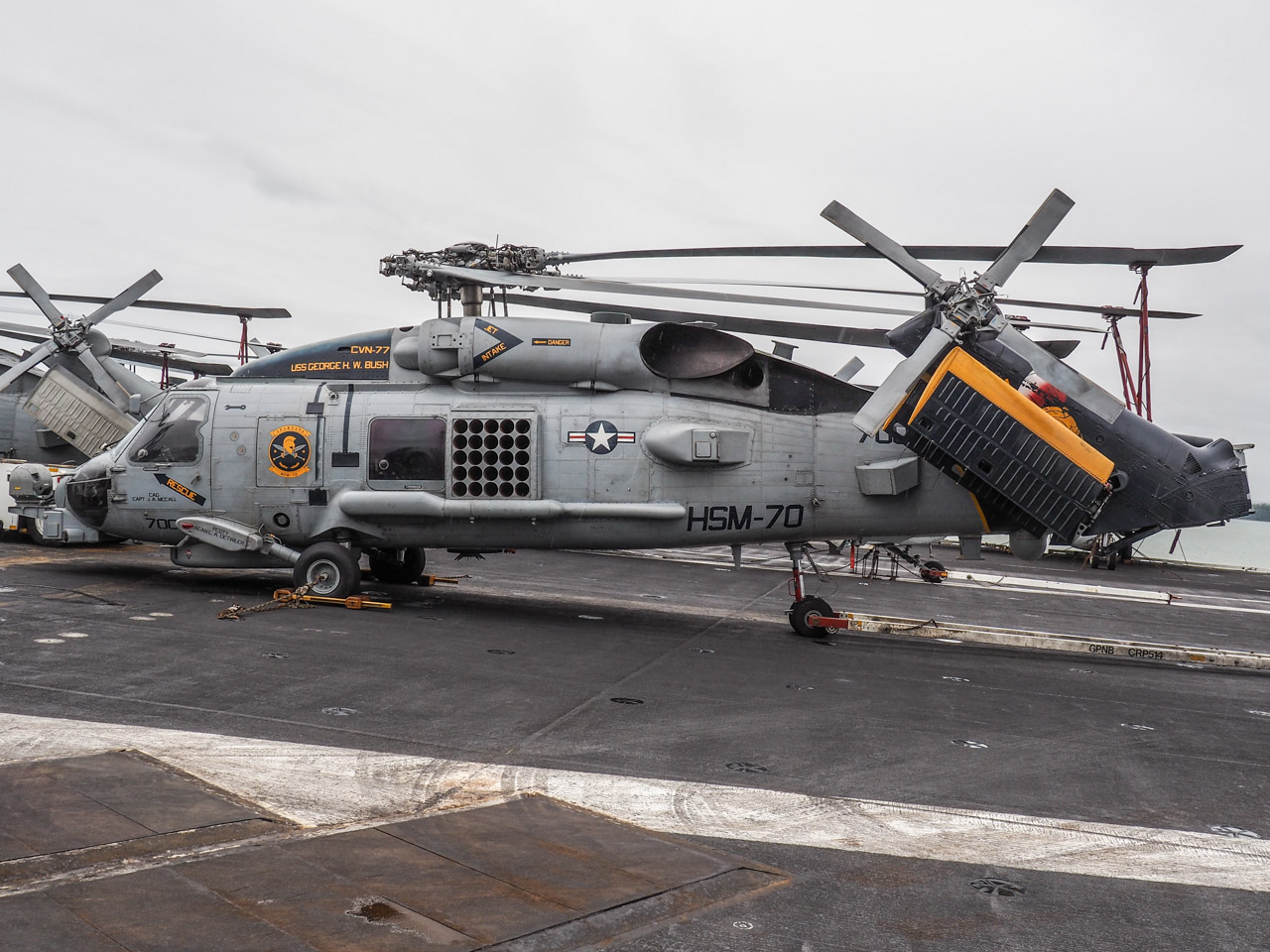 CVN-77 USS George H. W. Bush – Aviography UK