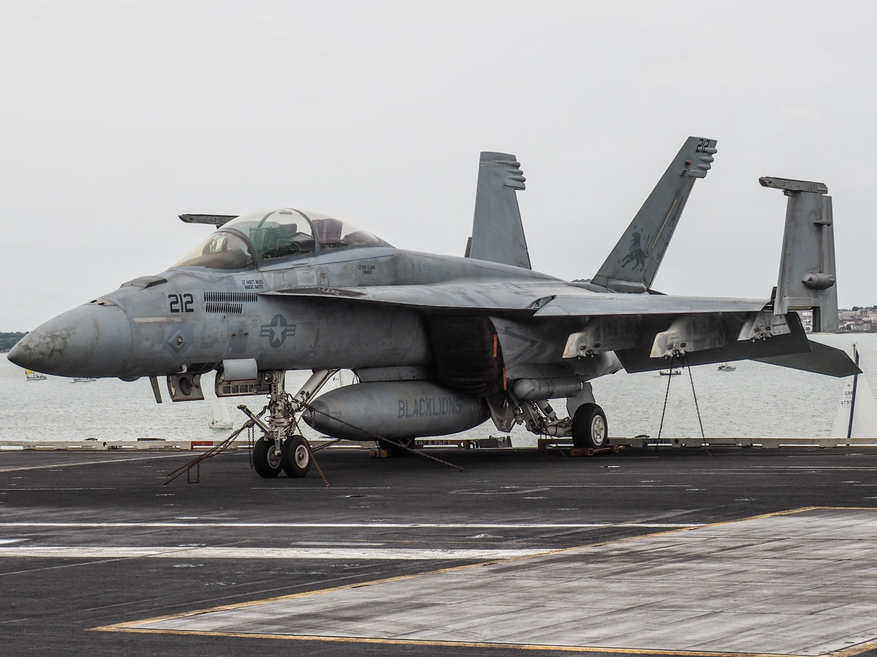 CVN-77 USS George H. W. Bush – Aviography UK